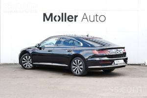 Black Volkswagen Arteon 2018 in Riga, with an engine capacity of 1.50 L and mileage of 161 thousand km for 17750 €, photo 4 on AUTOMOTO.COM.LV