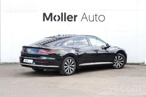 Black Volkswagen Arteon 2018 in Riga, with an engine capacity of 1.50 L and mileage of 161 thousand km for 17750 €, photo 5 on AUTOMOTO.COM.LV