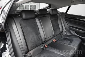 Black Volkswagen Arteon 2018 in Riga, with an engine capacity of 1.50 L and mileage of 161 thousand km for 17750 €, photo 8 on AUTOMOTO.COM.LV