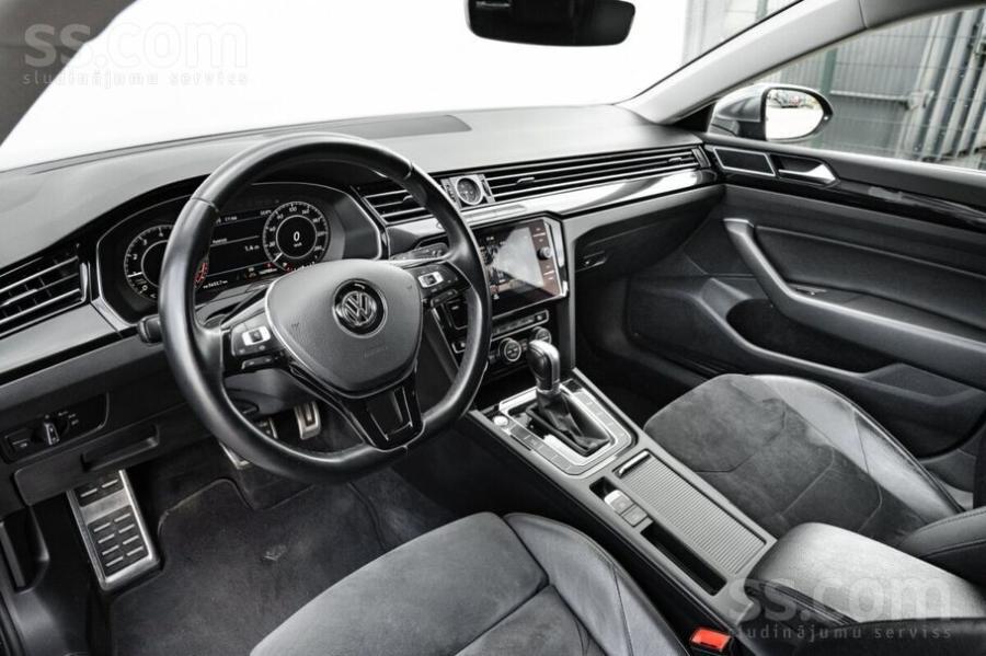 Black Volkswagen Arteon 2018 in Riga, with an engine capacity of 1.50 L and mileage of 161 thousand km for 17750 €, photo 26 on AUTOMOTO.COM.LV