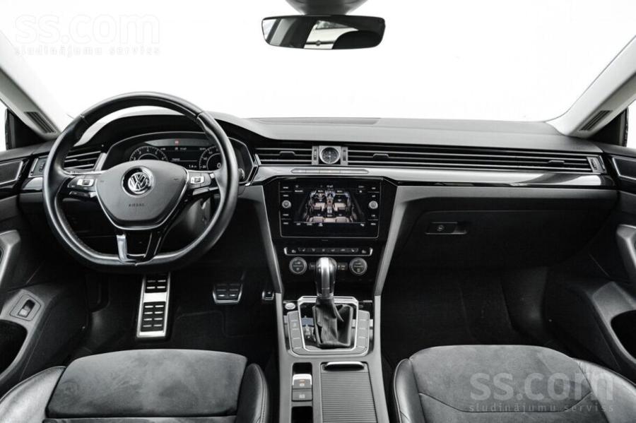 Black Volkswagen Arteon 2018 in Riga, with an engine capacity of 1.50 L and mileage of 161 thousand km for 17750 €, photo 31 on AUTOMOTO.COM.LV