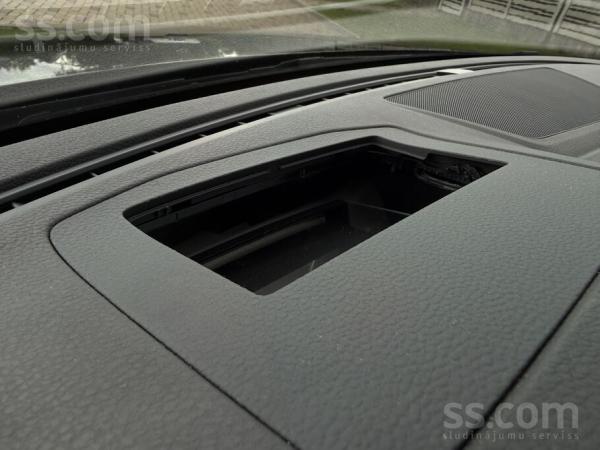 Black Volkswagen Arteon 2020 in Riga, with an engine capacity of 2.00 L and mileage of 110 thousand km for 24500 €, photo 10 on AUTOMOTO.COM.LV