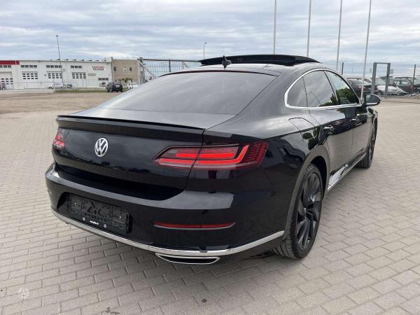 Black Volkswagen Arteon 2020 in Marijampole, with an engine capacity of 1.98 L and mileage of 69 thousand km for 21500 €, photo 5 on AUTOMOTO.COM.LV