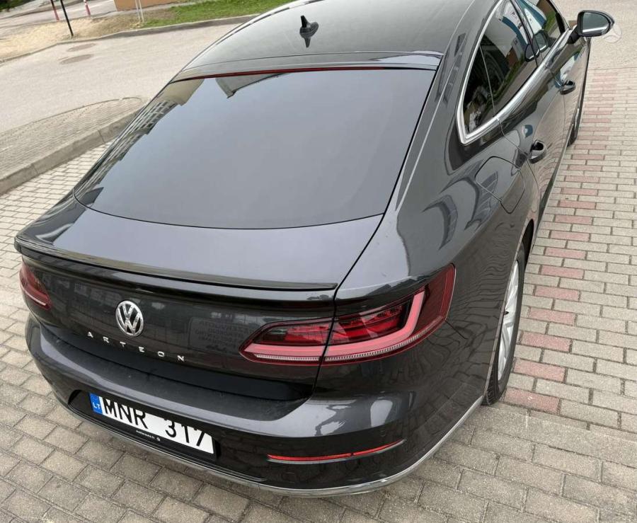 Black Volkswagen Arteon 2020 in Vilnius, with an engine capacity of 1.98 L and mileage of 78 thousand km for 24800 €, photo 7 on AUTOMOTO.COM.LV