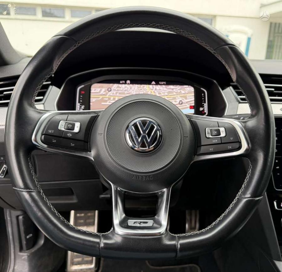 Black Volkswagen Arteon 2020 in Vilnius, with an engine capacity of 1.98 L and mileage of 78 thousand km for 24800 €, photo 8 on AUTOMOTO.COM.LV