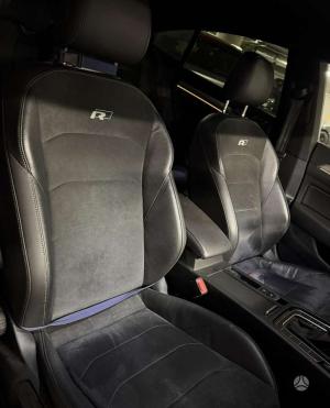 Black Volkswagen Arteon 2020 in Vilnius, with an engine capacity of 1.98 L and mileage of 78 thousand km for 24800 €, photo 14 on AUTOMOTO.COM.LV