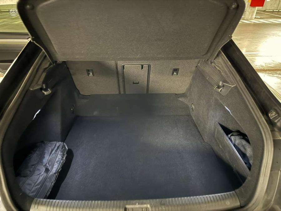 Black Volkswagen Arteon 2020 in Vilnius, with an engine capacity of 1.98 L and mileage of 78 thousand km for 24800 €, photo 15 on AUTOMOTO.COM.LV