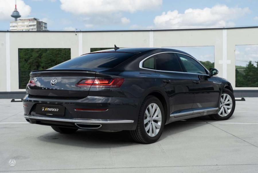 Melns Volkswagen Arteon 2020 Viļņa, ar dzinēja tilpumu 2.00 L un nobraukumu 82 tūkst. km par 23950 €, foto 8 vietnē AUTOMOTO.COM.LV