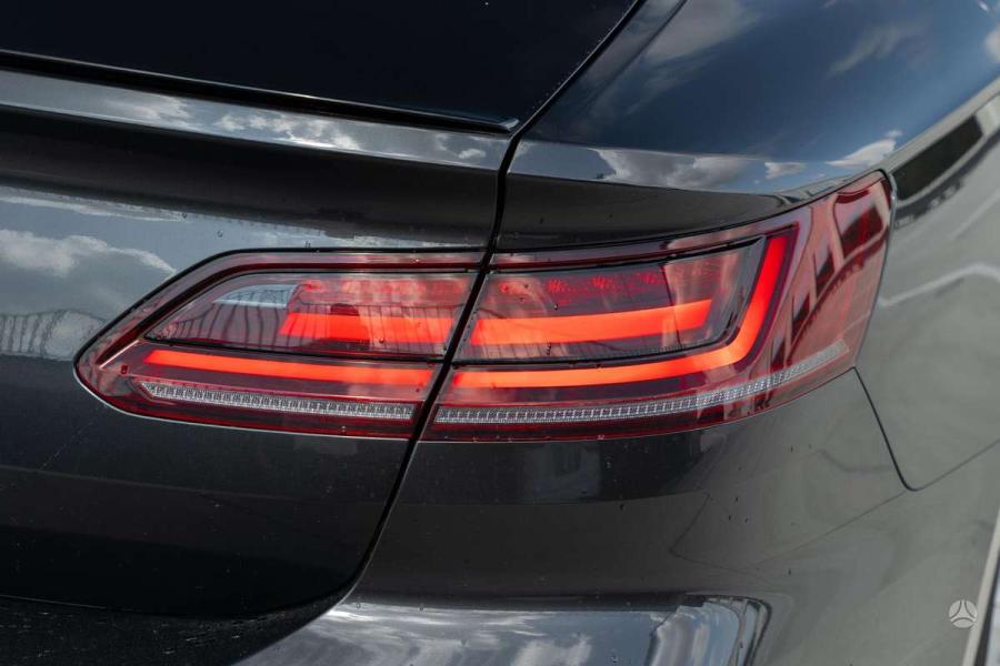 Melns Volkswagen Arteon 2020 Viļņa, ar dzinēja tilpumu 2.00 L un nobraukumu 82 tūkst. km par 23950 €, foto 10 vietnē AUTOMOTO.COM.LV