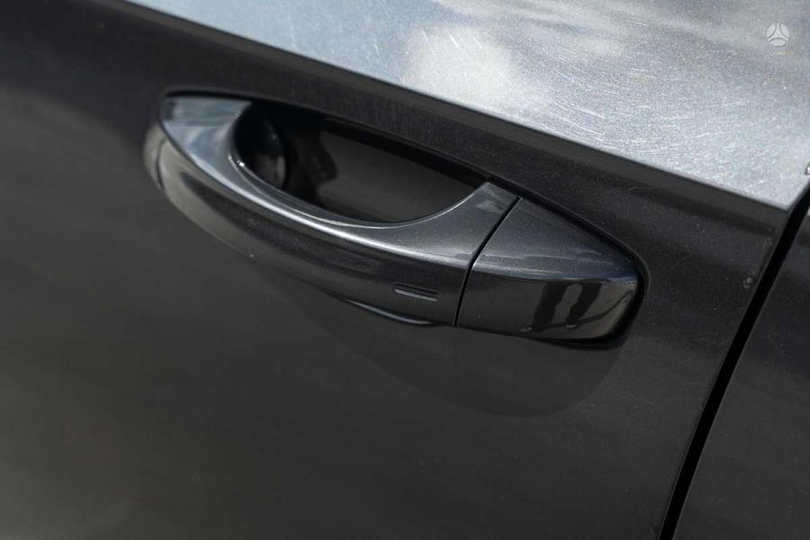 Melns Volkswagen Arteon 2020 Viļņa, ar dzinēja tilpumu 2.00 L un nobraukumu 82 tūkst. km par 23950 €, foto 12 vietnē AUTOMOTO.COM.LV