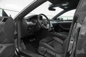 Melns Volkswagen Arteon 2020 Viļņa, ar dzinēja tilpumu 2.00 L un nobraukumu 82 tūkst. km par 23950 €, foto 14 vietnē AUTOMOTO.COM.LV