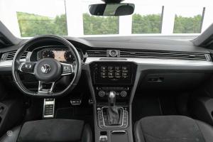Melns Volkswagen Arteon 2020 Viļņa, ar dzinēja tilpumu 2.00 L un nobraukumu 82 tūkst. km par 23950 €, foto 15 vietnē AUTOMOTO.COM.LV
