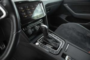 Melns Volkswagen Arteon 2020 Viļņa, ar dzinēja tilpumu 2.00 L un nobraukumu 82 tūkst. km par 23950 €, foto 23 vietnē AUTOMOTO.COM.LV