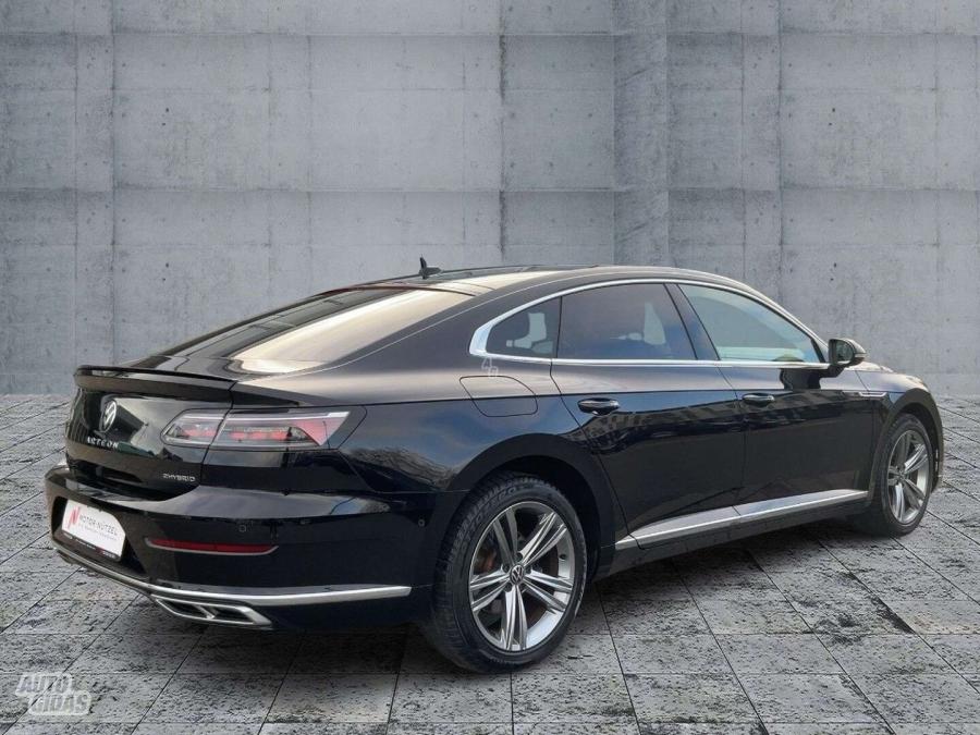 Black Volkswagen Arteon 2021 in Kaunas, with an engine capacity of 1.40 L and mileage of 39 thousand km for 32098 €, photo 6 on AUTOMOTO.COM.LV
