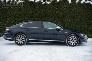 Black Volkswagen Arteon 2024 in Riga, with an engine capacity of 2.00 L and mileage of 28 thousand km for 32900 €, photo 5 on AUTOMOTO.COM.LV