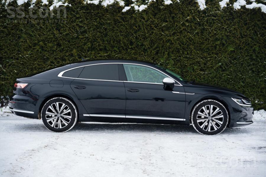 Black Volkswagen Arteon 2024 in Riga, with an engine capacity of 2.00 L and mileage of 28 thousand km for 32900 €, photo 5 on AUTOMOTO.COM.LV