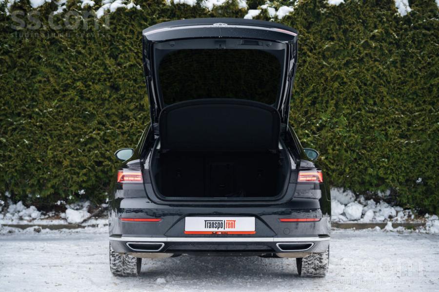 Black Volkswagen Arteon 2024 in Riga, with an engine capacity of 2.00 L and mileage of 28 thousand km for 32900 €, photo 8 on AUTOMOTO.COM.LV