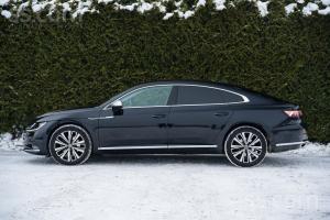 Black Volkswagen Arteon 2024 in Riga, with an engine capacity of 2.00 L and mileage of 28 thousand km for 32900 €, photo 10 on AUTOMOTO.COM.LV