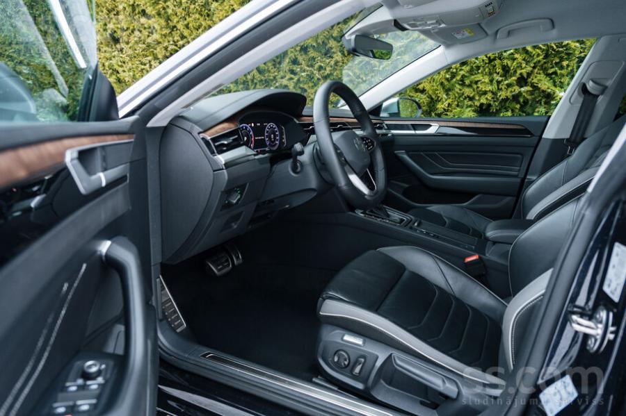 Black Volkswagen Arteon 2024 in Riga, with an engine capacity of 2.00 L and mileage of 28 thousand km for 32900 €, photo 11 on AUTOMOTO.COM.LV