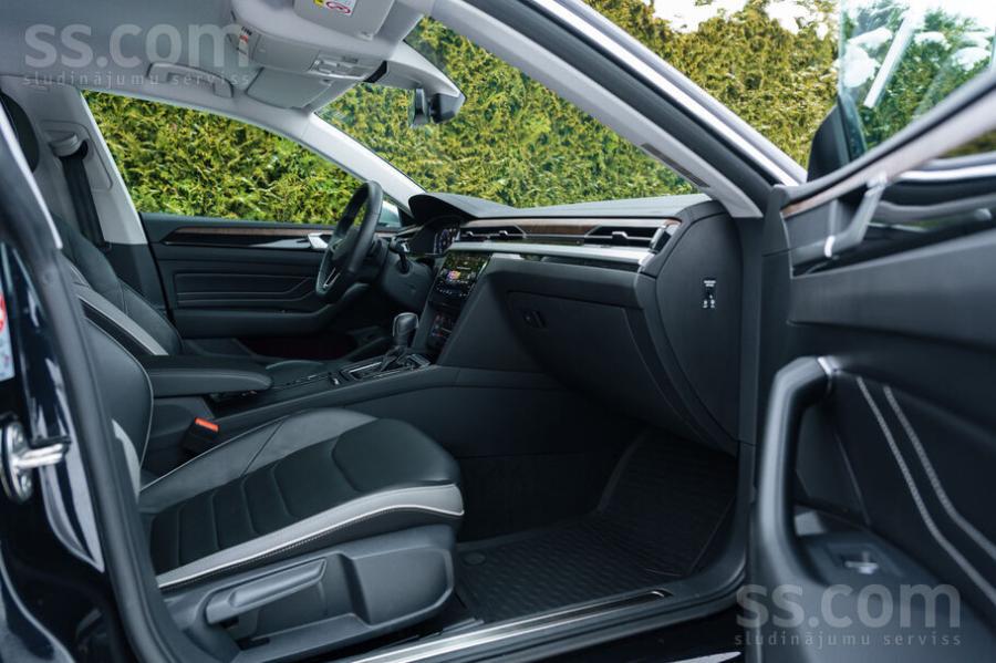 Black Volkswagen Arteon 2024 in Riga, with an engine capacity of 2.00 L and mileage of 28 thousand km for 32900 €, photo 14 on AUTOMOTO.COM.LV