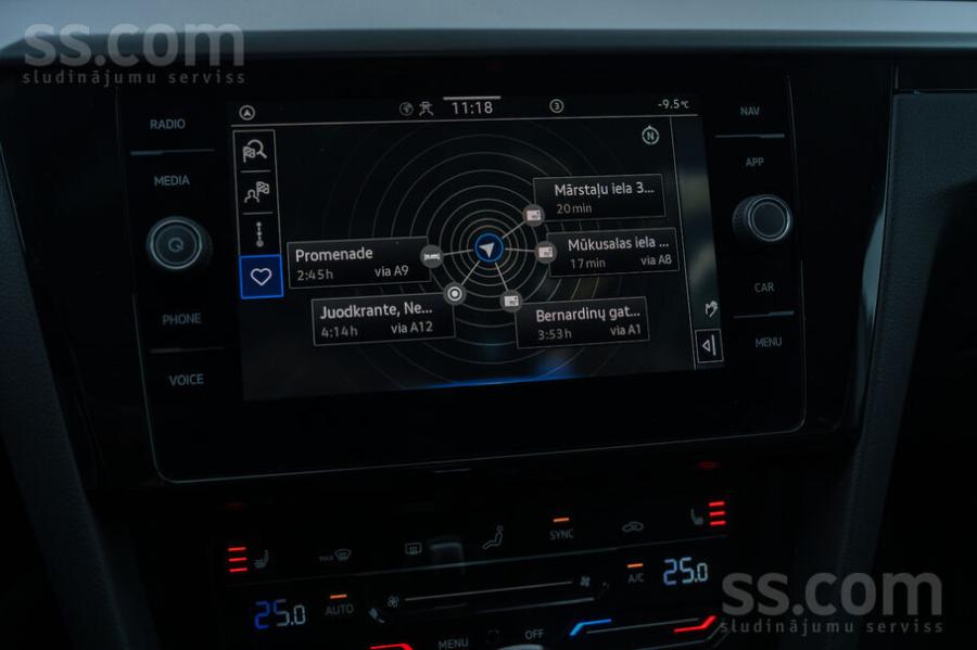 Black Volkswagen Arteon 2024 in Riga, with an engine capacity of 2.00 L and mileage of 28 thousand km for 32900 €, photo 28 on AUTOMOTO.COM.LV