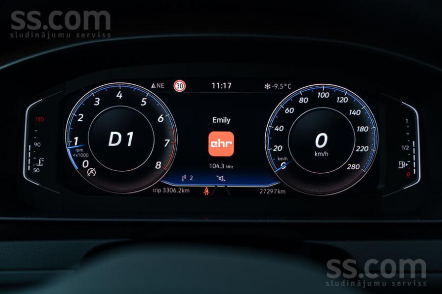 Black Volkswagen Arteon 2024 in Riga, with an engine capacity of 2.00 L and mileage of 28 thousand km for 32900 €, photo 30 on AUTOMOTO.COM.LV