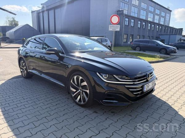 Black Volkswagen Arteon 2020 in Riga, with an engine capacity of 2.00 L and mileage of 178 thousand km for 18999 €, photo 4 on AUTOMOTO.COM.LV