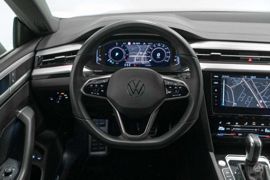 Black Volkswagen Arteon 2021 in Vilnius, with an engine capacity of 1.40 L and mileage of 112 thousand km for 23900 €, photo 12 on AUTOMOTO.COM.LV