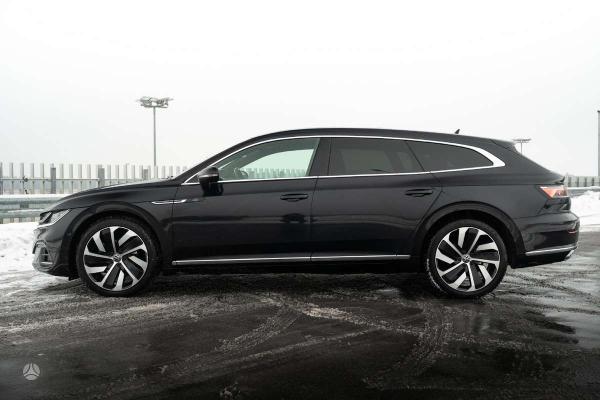 Black Volkswagen Arteon 2021 in Vilnius, with an engine capacity of 1.40 L and mileage of 143 thousand km for 23850 €, photo 3 on AUTOMOTO.COM.LV