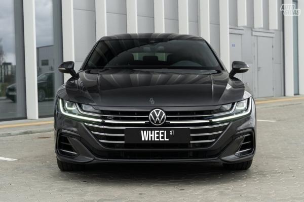Black Volkswagen Arteon 2021 in Vilnius, with an engine capacity of 2.00 L and mileage of 146 thousand km for 27500 €, photo 8 on AUTOMOTO.COM.LV