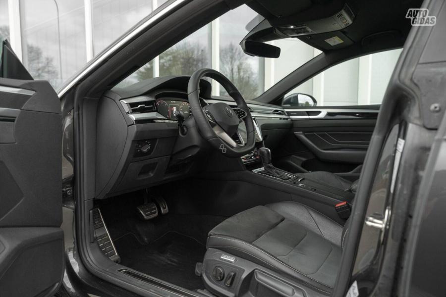 Black Volkswagen Arteon 2021 in Vilnius, with an engine capacity of 2.00 L and mileage of 146 thousand km for 27500 €, photo 14 on AUTOMOTO.COM.LV