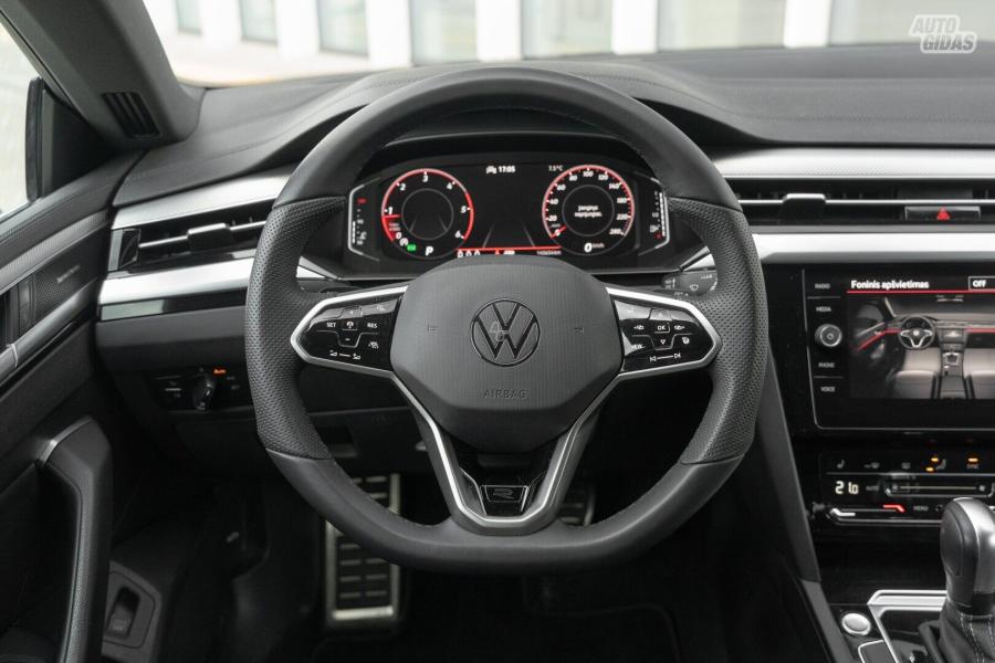 Black Volkswagen Arteon 2021 in Vilnius, with an engine capacity of 2.00 L and mileage of 146 thousand km for 27500 €, photo 23 on AUTOMOTO.COM.LV