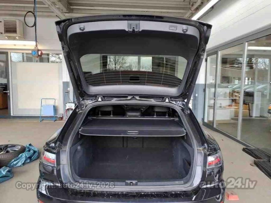 Black Volkswagen Arteon 2021 in Tallinn, with an engine capacity of 2.00 L and mileage of 67 thousand km for 28500 €, photo 19 on AUTOMOTO.COM.LV