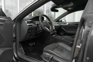 Melns Volkswagen Arteon 2021 Viļņa, ar dzinēja tilpumu 1.97 L un nobraukumu 147 tūkst. km par 24990 €, foto 14 vietnē AUTOMOTO.COM.LV