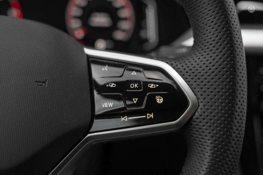 Melns Volkswagen Arteon 2021 Viļņa, ar dzinēja tilpumu 1.97 L un nobraukumu 147 tūkst. km par 24990 €, foto 25 vietnē AUTOMOTO.COM.LV