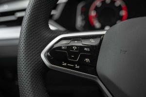 Melns Volkswagen Arteon 2021 Viļņa, ar dzinēja tilpumu 1.97 L un nobraukumu 147 tūkst. km par 24990 €, foto 26 vietnē AUTOMOTO.COM.LV