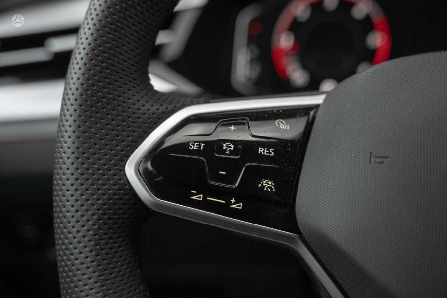 Melns Volkswagen Arteon 2021 Viļņa, ar dzinēja tilpumu 1.97 L un nobraukumu 147 tūkst. km par 24990 €, foto 26 vietnē AUTOMOTO.COM.LV