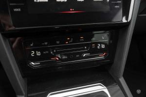Melns Volkswagen Arteon 2021 Viļņa, ar dzinēja tilpumu 1.97 L un nobraukumu 147 tūkst. km par 24990 €, foto 31 vietnē AUTOMOTO.COM.LV