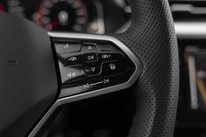 Black Volkswagen Arteon 2021 in Vilnius, with an engine capacity of 2.00 L and mileage of 149 thousand km for 28500 €, photo 11 on AUTOMOTO.COM.LV