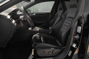 Black Volkswagen Arteon 2021 in Vilnius, with an engine capacity of 2.00 L and mileage of 149 thousand km for 28500 €, photo 15 on AUTOMOTO.COM.LV