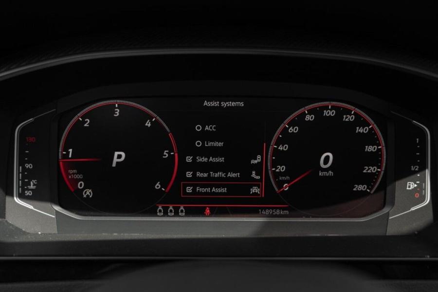 Black Volkswagen Arteon 2021 in Vilnius, with an engine capacity of 2.00 L and mileage of 149 thousand km for 28500 €, photo 24 on AUTOMOTO.COM.LV