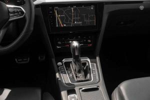 Black Volkswagen Arteon 2021 in Vilnius, with an engine capacity of 2.00 L and mileage of 149 thousand km for 28500 €, photo 9 on AUTOMOTO.COM.LV
