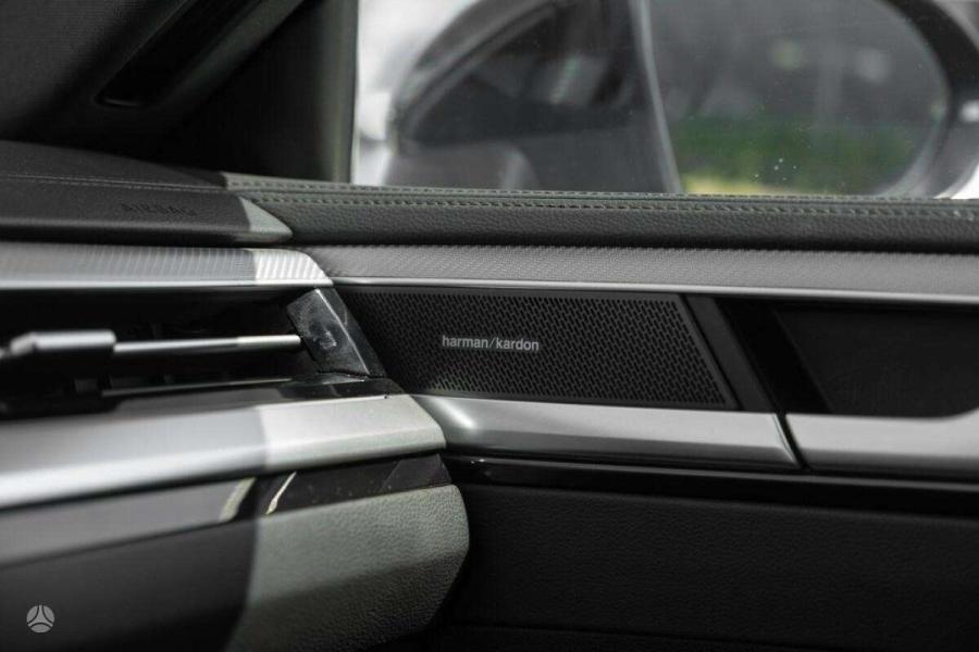Black Volkswagen Arteon 2021 in Vilnius, with an engine capacity of 2.00 L and mileage of 149 thousand km for 28500 €, photo 12 on AUTOMOTO.COM.LV
