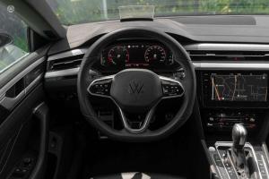 Black Volkswagen Arteon 2021 in Vilnius, with an engine capacity of 2.00 L and mileage of 149 thousand km for 28500 €, photo 20 on AUTOMOTO.COM.LV