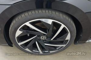 Black Volkswagen Arteon 2021 in Tallinn, with an engine capacity of 2.00 L and mileage of 107 thousand km for 32995 €, photo 22 on AUTOMOTO.COM.LV