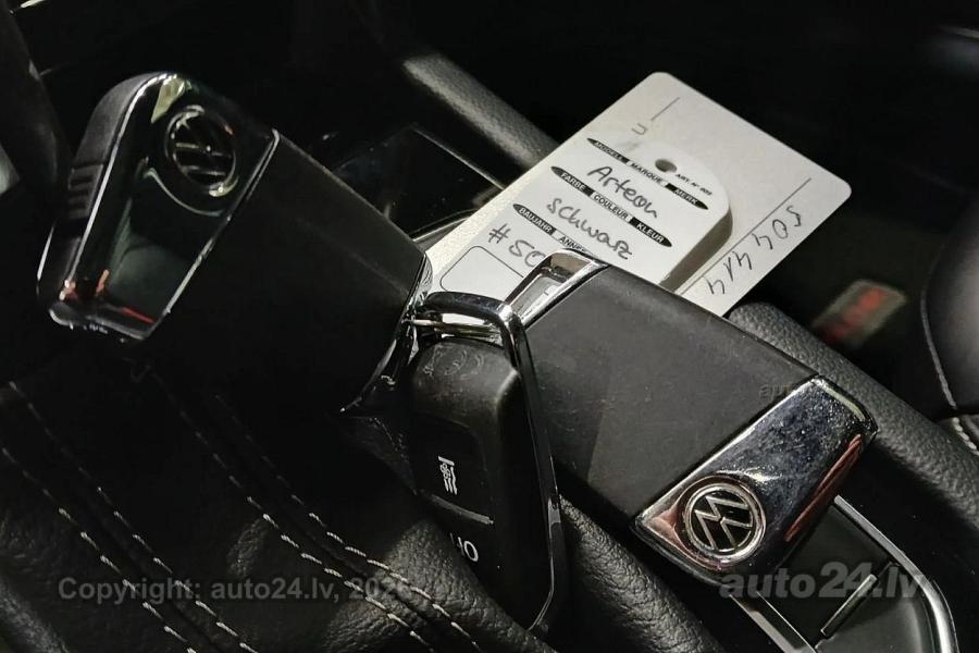 Black Volkswagen Arteon 2021 in Tallinn, with an engine capacity of 2.00 L and mileage of 107 thousand km for 32995 €, photo 23 on AUTOMOTO.COM.LV