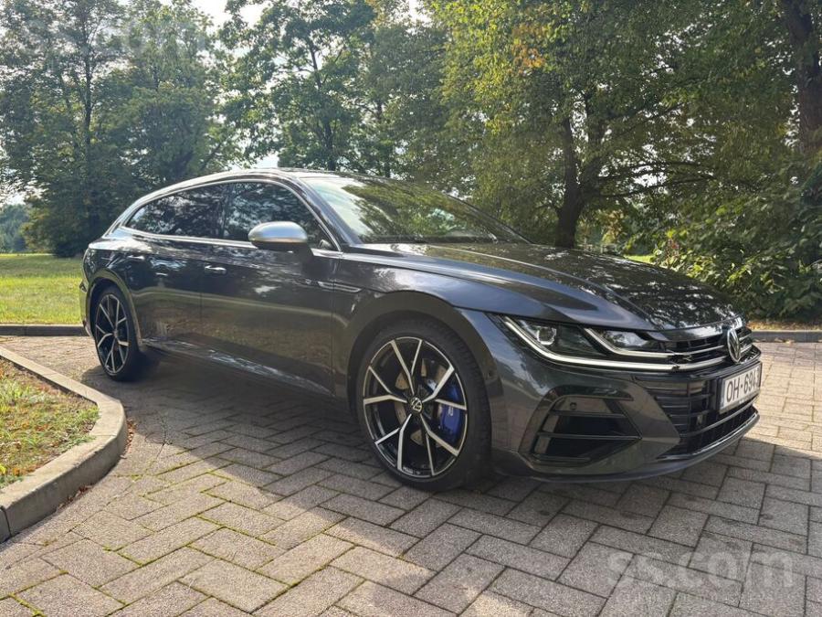 Black Volkswagen Arteon 2021 in Riga, with an engine capacity of 2.00 L and mileage of 127 thousand km for 33000 €, photo 3 on AUTOMOTO.COM.LV