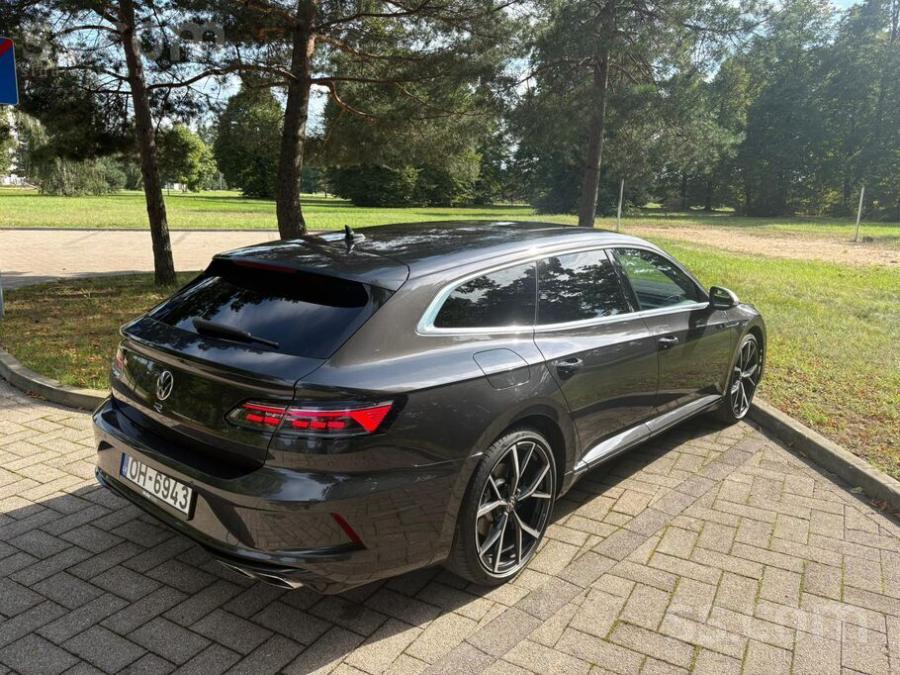 Black Volkswagen Arteon 2021 in Riga, with an engine capacity of 2.00 L and mileage of 127 thousand km for 33000 €, photo 4 on AUTOMOTO.COM.LV