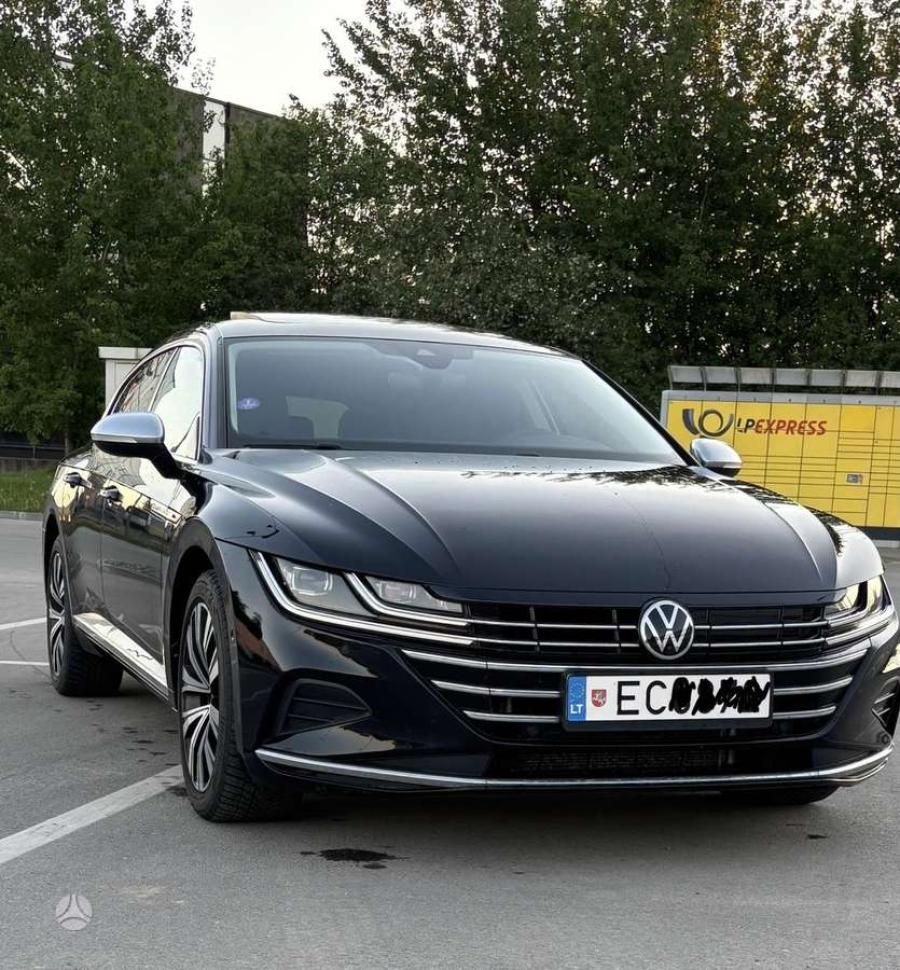 Black Volkswagen Arteon 2021 in Kaunas, with an engine capacity of 1.40 L and mileage of 151 thousand km for 18000 €, photo 3 on AUTOMOTO.COM.LV