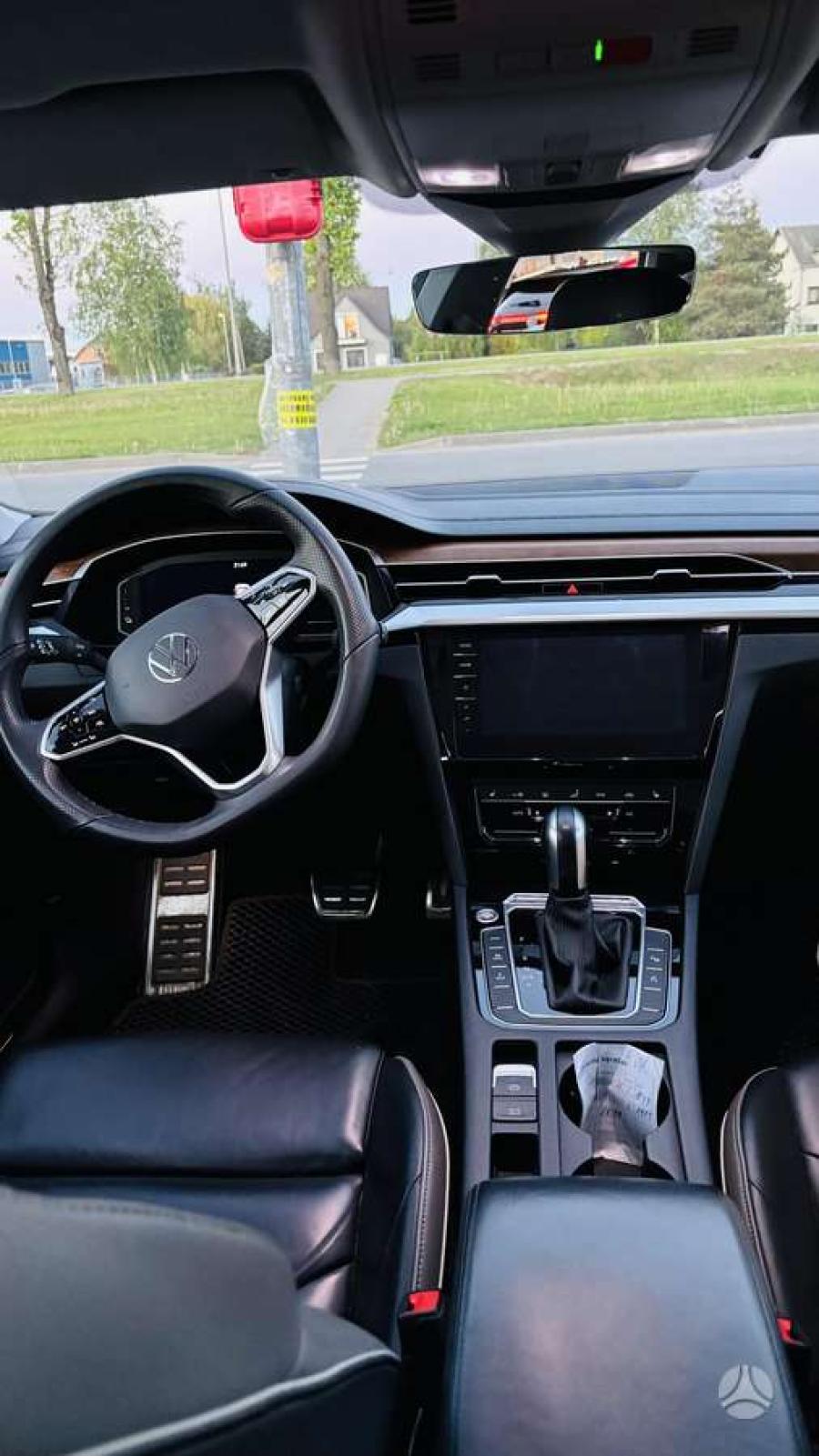 Black Volkswagen Arteon 2021 in Kaunas, with an engine capacity of 1.40 L and mileage of 151 thousand km for 18000 €, photo 10 on AUTOMOTO.COM.LV